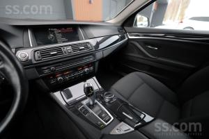 White BMW 520 2014 in Jelgava, with an engine capacity of 2.00 L and mileage of 0 thousand km for 9750 €, photo 21 on AUTOMOTO.COM.LV