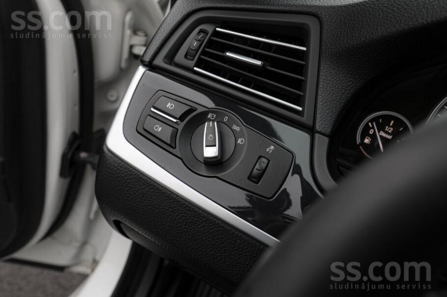 Balts BMW 520 2014 Jelgava, ar dzinēja tilpumu 2.00 L un nobraukumu 0 tūkst. km par 9750 €, foto 21 vietnē AUTOMOTO.COM.LV
