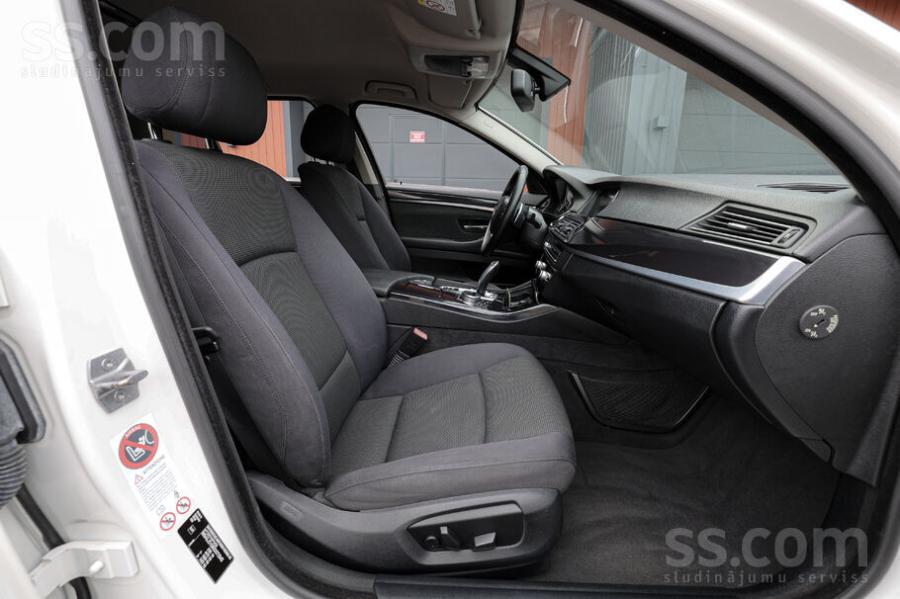 Balts BMW 520 2014 Jelgava, ar dzinēja tilpumu 2.00 L un nobraukumu 0 tūkst. km par 9750 €, foto 13 vietnē AUTOMOTO.COM.LV