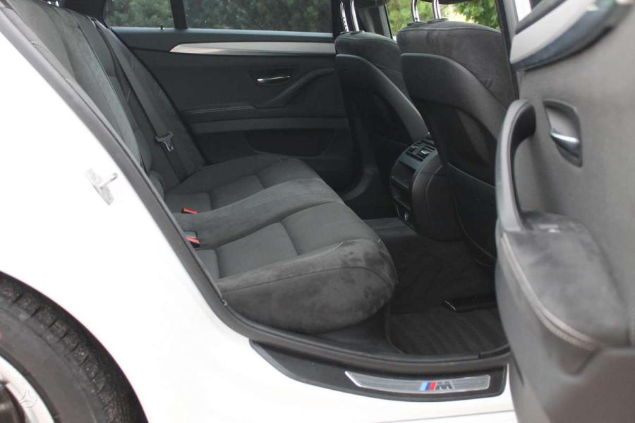Balts BMW 520 2014 Birštonas, ar dzinēja tilpumu 2.00 L un nobraukumu 251 tūkst. km par 11150 €, foto 21 vietnē AUTOMOTO.COM.LV