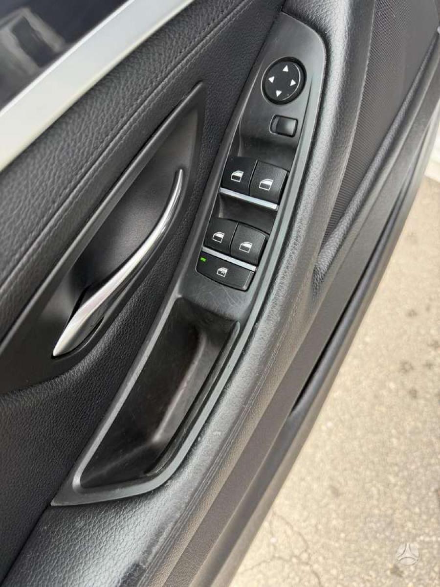 White BMW 520 2014 in Kelme, with an engine capacity of 2.00 L and mileage of 411 thousand km for 7250 €, photo 14 on AUTOMOTO.COM.LV