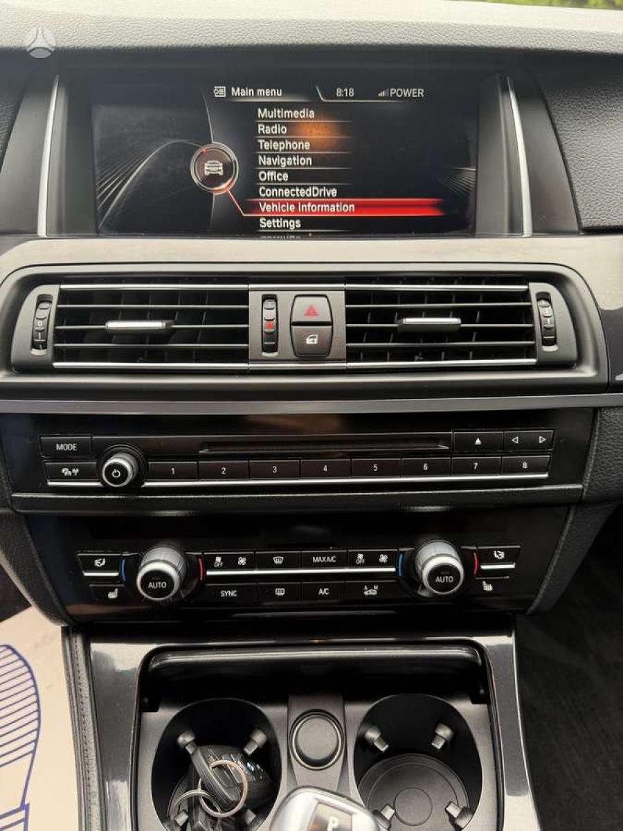 White BMW 520 2014 in Kelme, with an engine capacity of 2.00 L and mileage of 411 thousand km for 7250 €, photo 16 on AUTOMOTO.COM.LV