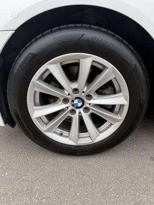 White BMW 520 2014 in Kelme, with an engine capacity of 2.00 L and mileage of 411 thousand km for 7250 €, photo 18 on AUTOMOTO.COM.LV