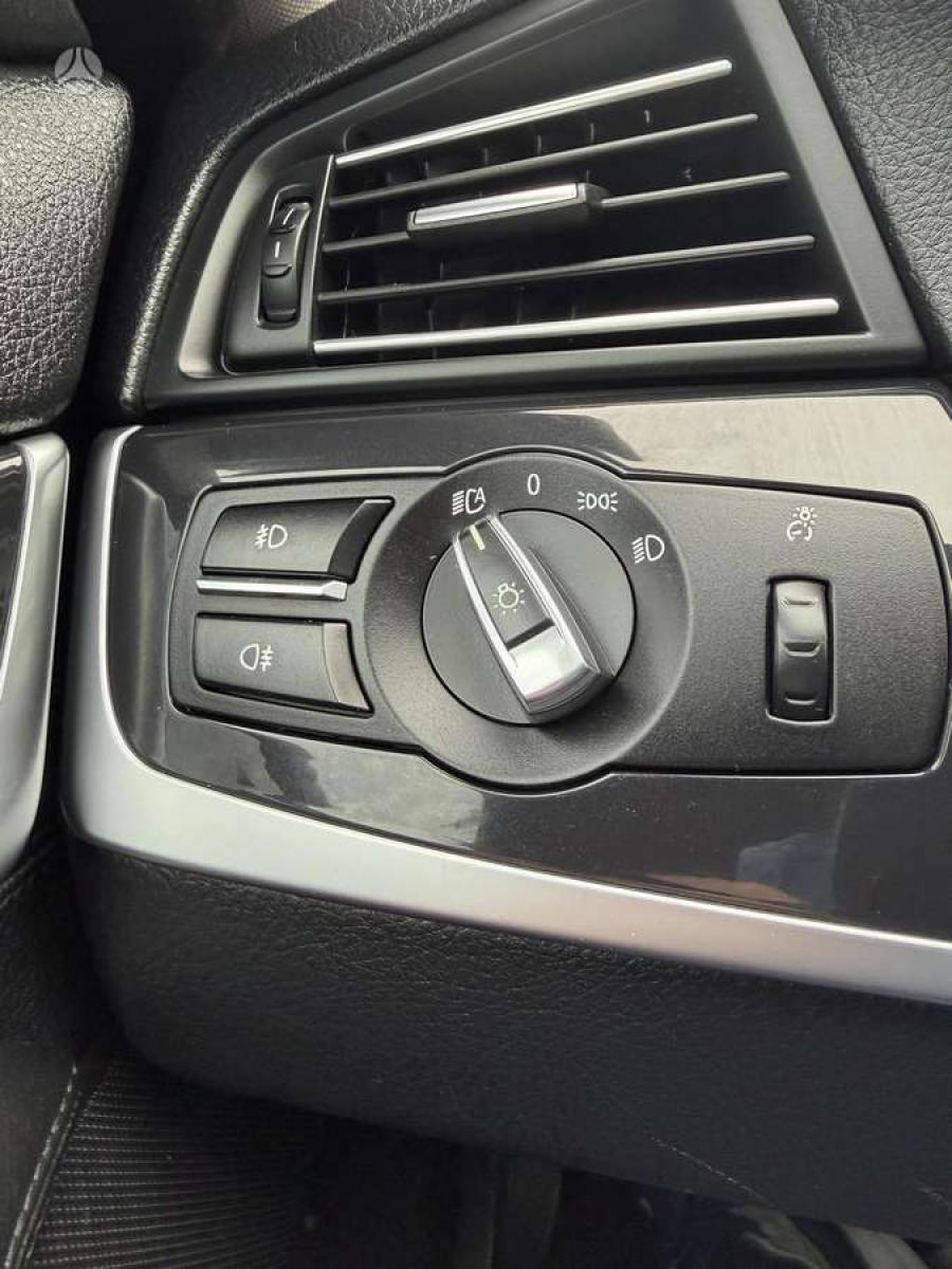 White BMW 520 2014 in Kelme, with an engine capacity of 2.00 L and mileage of 411 thousand km for 7250 €, photo 20 on AUTOMOTO.COM.LV