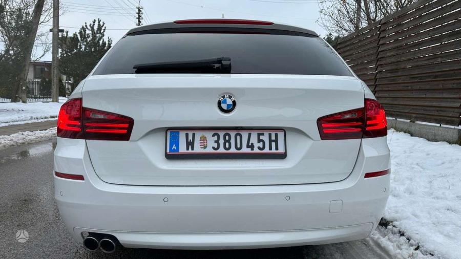 White BMW 520 2015 in Vilnius, with an engine capacity of 2.00 L and mileage of 277 thousand km for 11070 €, photo 7 on AUTOMOTO.COM.LV