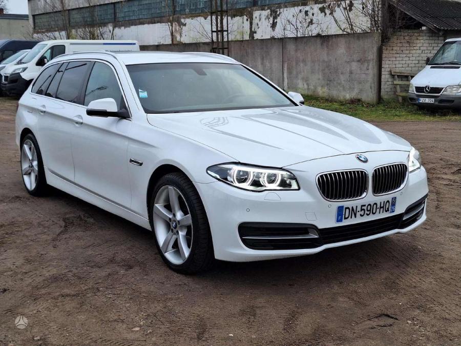White BMW 520 2015 in Taurage, with an engine capacity of 2.00 L and mileage of 216 thousand km for 10200 €, photo 4 on AUTOMOTO.COM.LV
