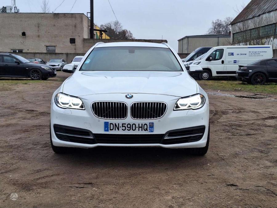 White BMW 520 2015 in Taurage, with an engine capacity of 2.00 L and mileage of 216 thousand km for 10200 €, photo 19 on AUTOMOTO.COM.LV