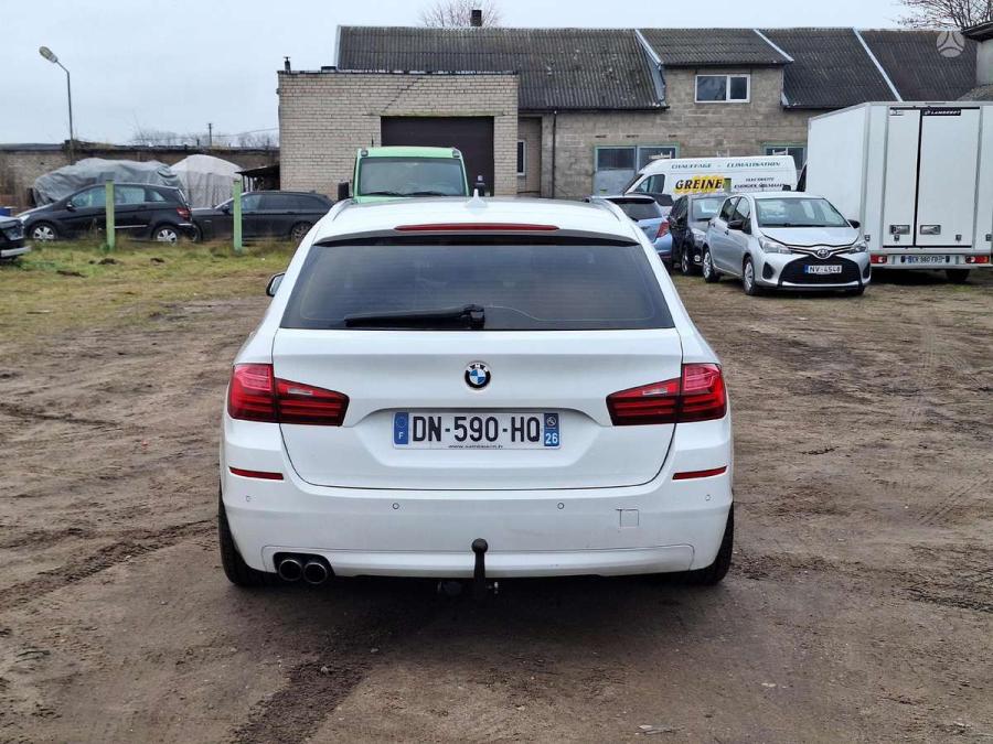 White BMW 520 2015 in Taurage, with an engine capacity of 2.00 L and mileage of 216 thousand km for 10200 €, photo 20 on AUTOMOTO.COM.LV