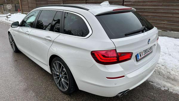 White BMW 520 2015 in Vilnius, with an engine capacity of 2.00 L and mileage of 277 thousand km for 11050 €, photo 8 on AUTOMOTO.COM.LV