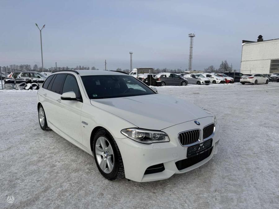 White BMW 520 2015 in Marijampole, with an engine capacity of 2.00 L and mileage of 229 thousand km for 14400 €, photo 4 on AUTOMOTO.COM.LV