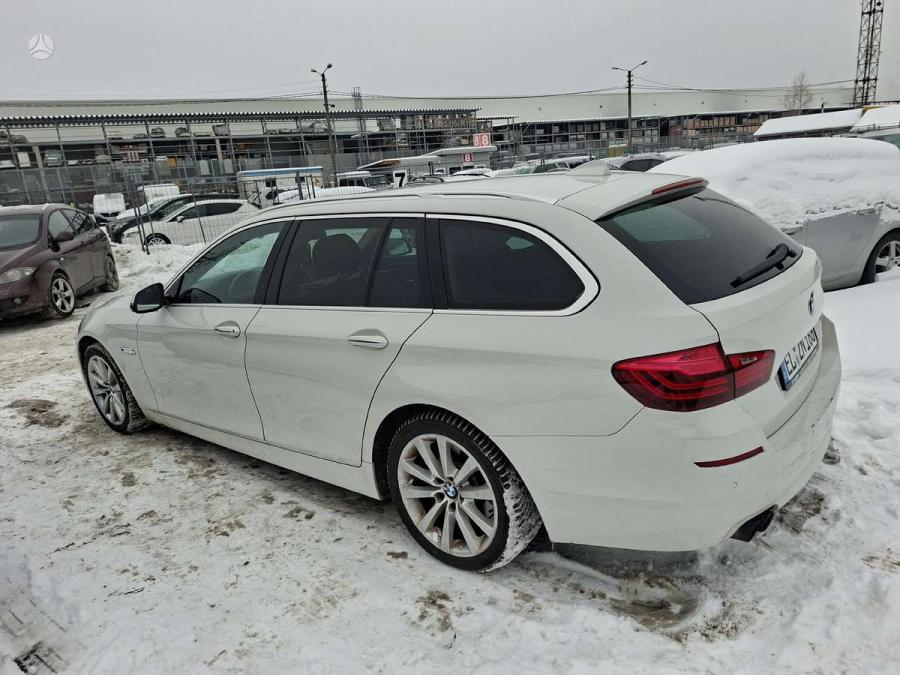 White BMW 520 2015 in Kaunas, with an engine capacity of 2.00 L and mileage of 255 thousand km for 9750 €, photo 4 on AUTOMOTO.COM.LV
