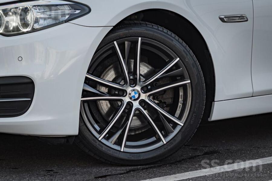 Balts BMW 520 2015 Rīga, ar dzinēja tilpumu 2.00 L un nobraukumu 188 tūkst. km par 12150 €, foto 8 vietnē AUTOMOTO.COM.LV