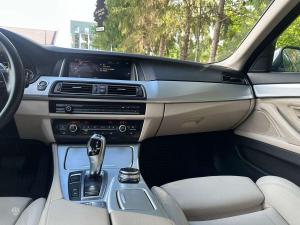 White BMW 520 2015 in Vilnius, with an engine capacity of 2.00 L and mileage of 278 thousand km for 9950 €, photo 21 on AUTOMOTO.COM.LV
