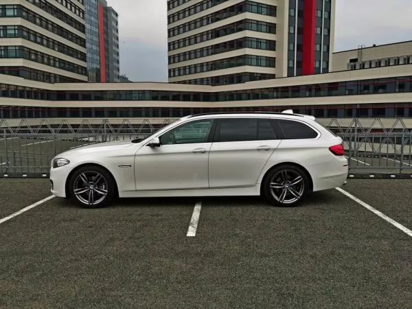 White BMW 520 2015 in Riga, with an engine capacity of 2.00 L and mileage of 169 thousand km for 15500 €, photo 5 on AUTOMOTO.COM.LV
