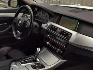 White BMW 520 2015 in Riga, with an engine capacity of 2.00 L and mileage of 169 thousand km for 15500 €, photo 14 on AUTOMOTO.COM.LV