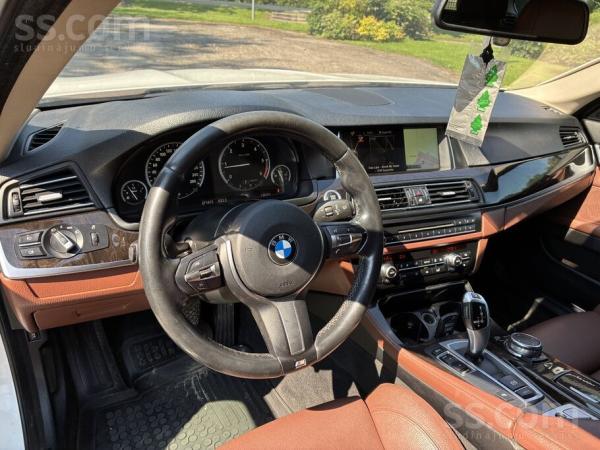 Balts BMW 520 2015 Bauska, ar dzinēja tilpumu 2.00 L un nobraukumu 272 tūkst. km par 11500 €, foto 5 vietnē AUTOMOTO.COM.LV