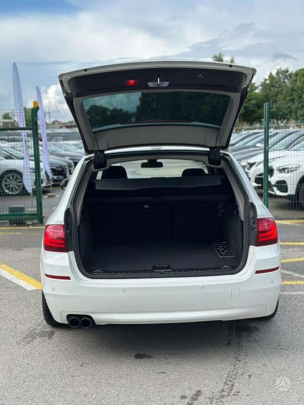 Balts BMW 520 2015 Klaipėda, ar dzinēja tilpumu 2.00 L un nobraukumu 281 tūkst. km par 9900 €, foto 9 vietnē AUTOMOTO.COM.LV