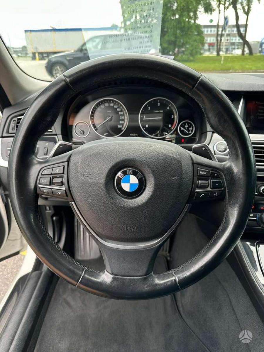 Balts BMW 520 2015 Klaipėda, ar dzinēja tilpumu 2.00 L un nobraukumu 281 tūkst. km par 9900 €, foto 16 vietnē AUTOMOTO.COM.LV