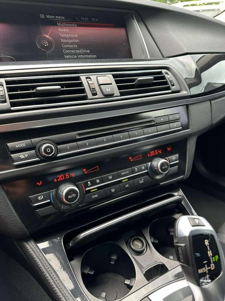 Balts BMW 520 2015 Klaipėda, ar dzinēja tilpumu 2.00 L un nobraukumu 281 tūkst. km par 9900 €, foto 24 vietnē AUTOMOTO.COM.LV