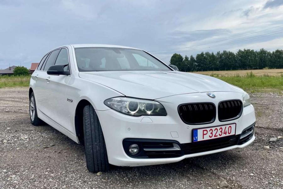 White BMW 520 2015 in Kaunas, with an engine capacity of 2.00 L and mileage of 350 thousand km for 5800 €, photo 3 on AUTOMOTO.COM.LV