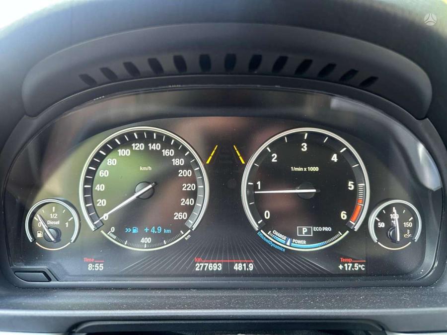 Balts BMW 520 2015 Viļņa, ar dzinēja tilpumu 2.00 L un nobraukumu 278 tūkst. km par 9000 €, foto 40 vietnē AUTOMOTO.COM.LV