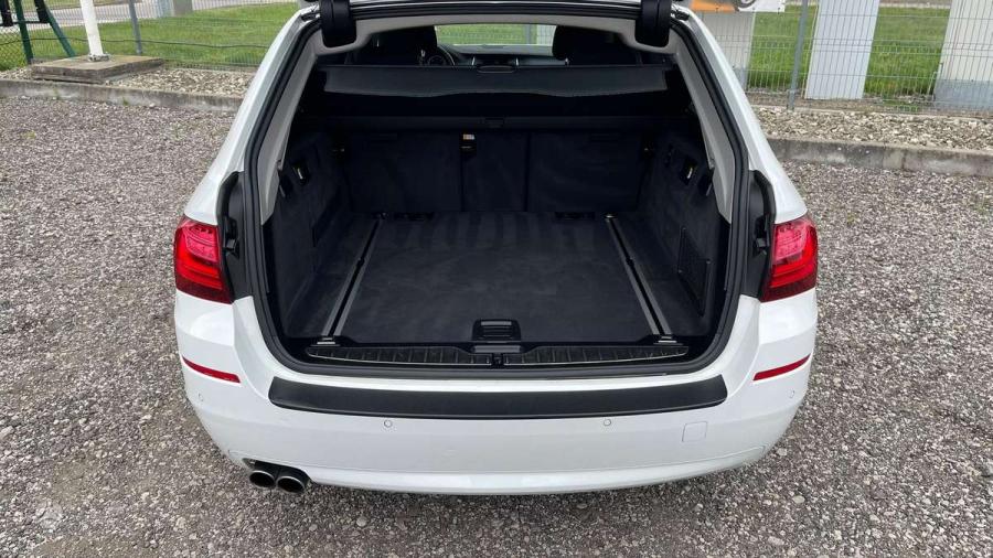 Balts BMW 520 2015 Marijampole, ar dzinēja tilpumu 2.00 L un nobraukumu 297 tūkst. km par 9650 €, foto 11 vietnē AUTOMOTO.COM.LV
