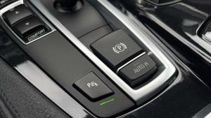 Balts BMW 520 2015 Marijampole, ar dzinēja tilpumu 2.00 L un nobraukumu 297 tūkst. km par 9650 €, foto 25 vietnē AUTOMOTO.COM.LV