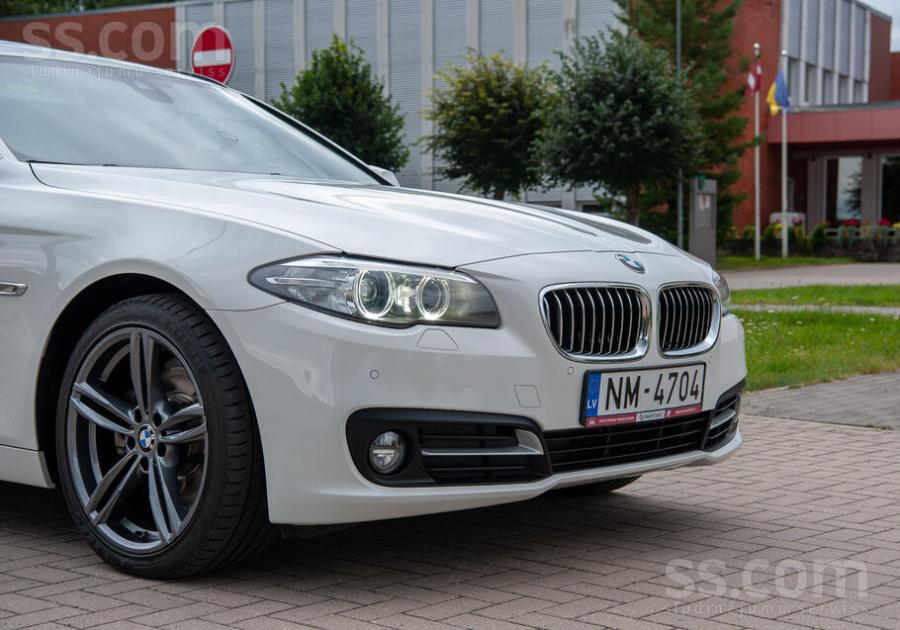 White BMW 520 2015 in Cesis, with an engine capacity of 2.00 L and mileage of 224 thousand km for 12250 €, photo 9 on AUTOMOTO.COM.LV