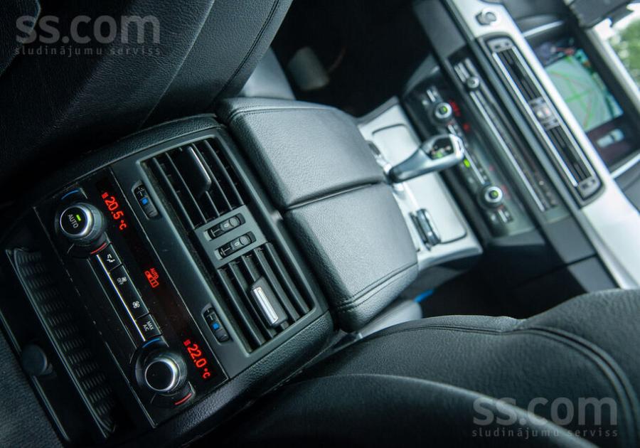 White BMW 520 2015 in Cesis, with an engine capacity of 2.00 L and mileage of 224 thousand km for 12250 €, photo 24 on AUTOMOTO.COM.LV