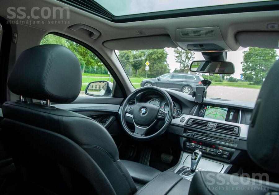 White BMW 520 2015 in Cesis, with an engine capacity of 2.00 L and mileage of 224 thousand km for 12250 €, photo 26 on AUTOMOTO.COM.LV