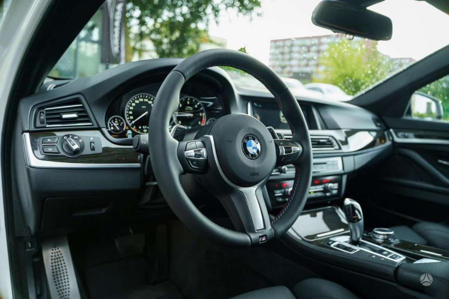 Balts BMW 520 2015 Viļņa, ar dzinēja tilpumu 2.00 L un nobraukumu 249 tūkst. km par 11900 €, foto 17 vietnē AUTOMOTO.COM.LV