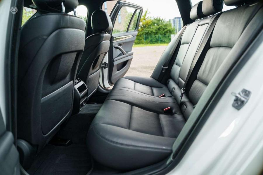 Balts BMW 520 2015 Viļņa, ar dzinēja tilpumu 2.00 L un nobraukumu 249 tūkst. km par 11900 €, foto 22 vietnē AUTOMOTO.COM.LV