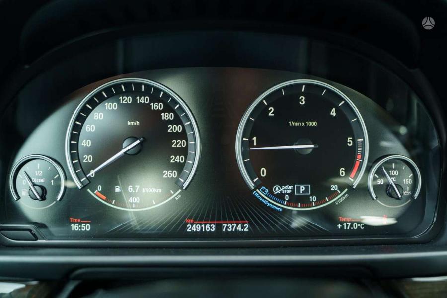 Balts BMW 520 2015 Viļņa, ar dzinēja tilpumu 2.00 L un nobraukumu 249 tūkst. km par 11900 €, foto 26 vietnē AUTOMOTO.COM.LV