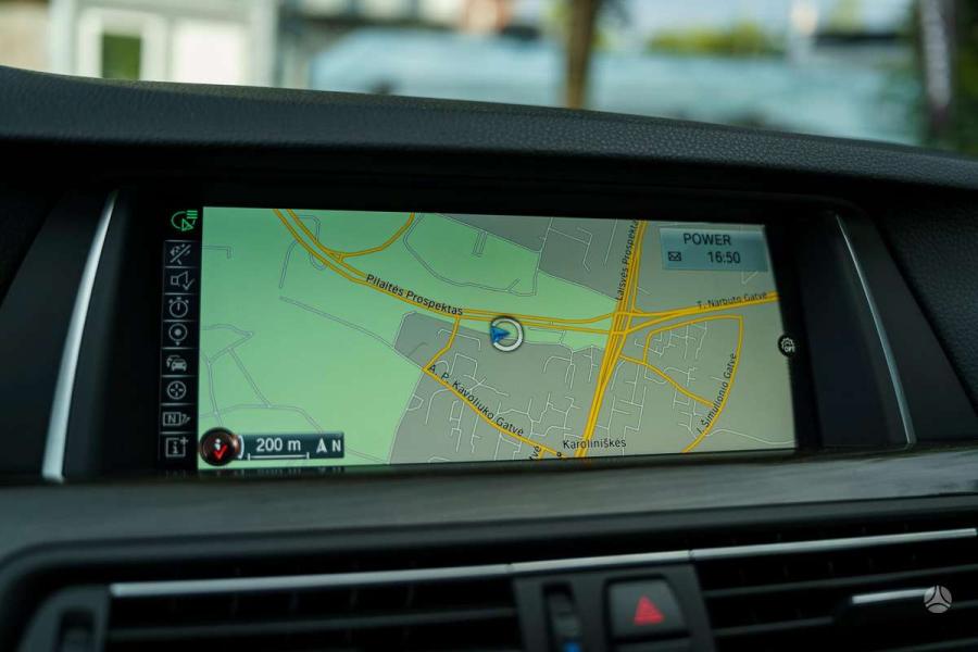 Balts BMW 520 2015 Viļņa, ar dzinēja tilpumu 2.00 L un nobraukumu 249 tūkst. km par 11900 €, foto 29 vietnē AUTOMOTO.COM.LV