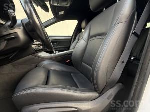 White BMW 520 2016 in Riga, with an engine capacity of 2.00 L and mileage of 247 thousand km for 13200 €, photo 14 on AUTOMOTO.COM.LV