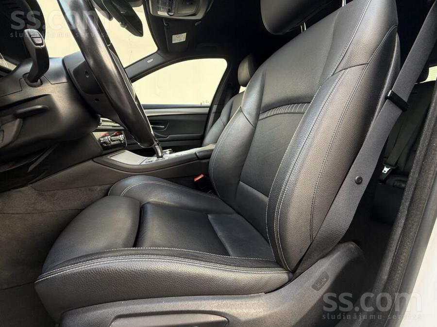 White BMW 520 2016 in Riga, with an engine capacity of 2.00 L and mileage of 247 thousand km for 13200 €, photo 14 on AUTOMOTO.COM.LV
