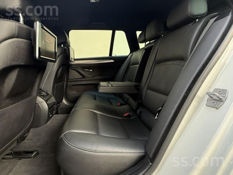 White BMW 520 2016 in Riga, with an engine capacity of 2.00 L and mileage of 247 thousand km for 13200 €, photo 16 on AUTOMOTO.COM.LV