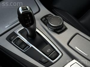 White BMW 520 2016 in Riga, with an engine capacity of 2.00 L and mileage of 247 thousand km for 13200 €, photo 23 on AUTOMOTO.COM.LV