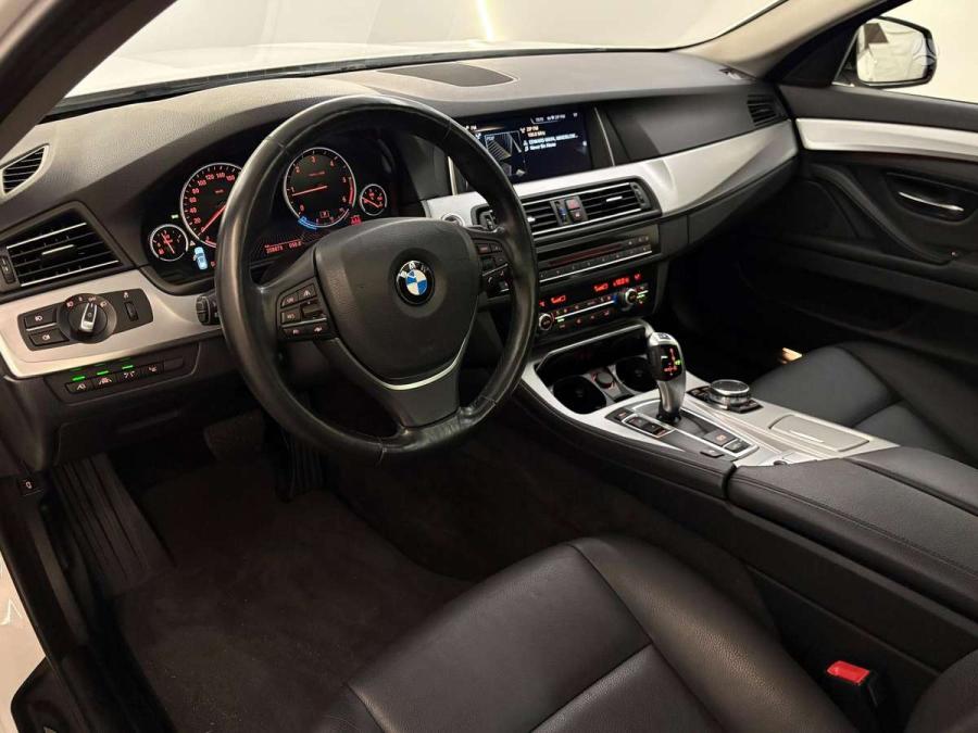 Balts BMW 520 2016 Marijampole, ar dzinēja tilpumu 2.00 L un nobraukumu 259 tūkst. km par 13450 €, foto 3 vietnē AUTOMOTO.COM.LV