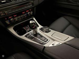 Balts BMW 520 2016 Marijampole, ar dzinēja tilpumu 2.00 L un nobraukumu 259 tūkst. km par 13450 €, foto 6 vietnē AUTOMOTO.COM.LV