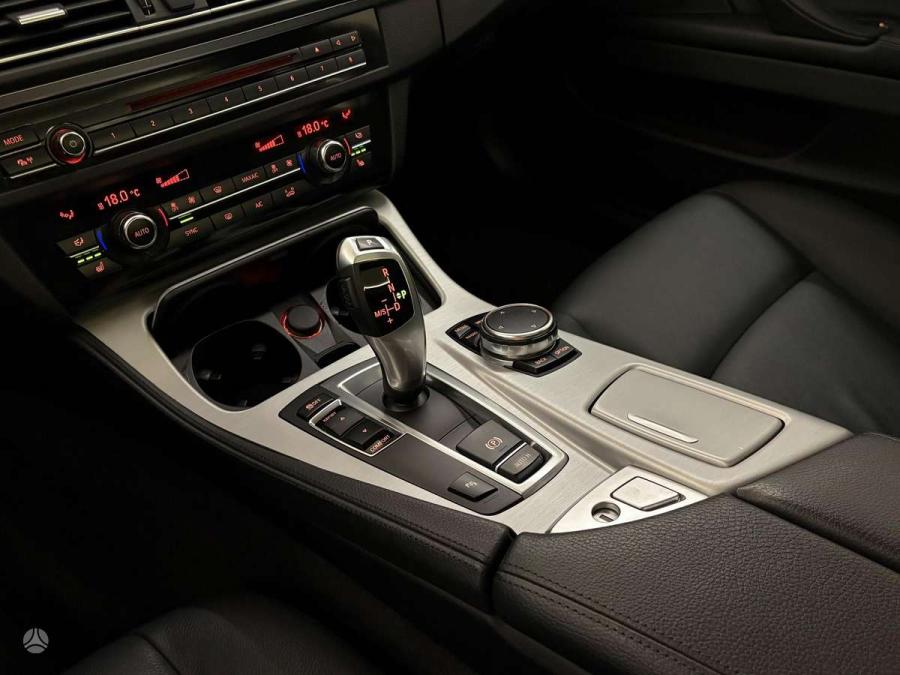 Balts BMW 520 2016 Marijampole, ar dzinēja tilpumu 2.00 L un nobraukumu 259 tūkst. km par 13450 €, foto 6 vietnē AUTOMOTO.COM.LV