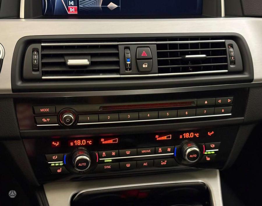 Balts BMW 520 2016 Marijampole, ar dzinēja tilpumu 2.00 L un nobraukumu 259 tūkst. km par 13450 €, foto 7 vietnē AUTOMOTO.COM.LV