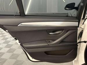 Balts BMW 520 2016 Marijampole, ar dzinēja tilpumu 2.00 L un nobraukumu 259 tūkst. km par 13450 €, foto 21 vietnē AUTOMOTO.COM.LV