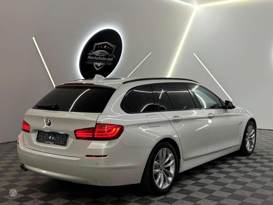 Balts BMW 520 2016 Marijampole, ar dzinēja tilpumu 2.00 L un nobraukumu 259 tūkst. km par 13450 €, foto 25 vietnē AUTOMOTO.COM.LV