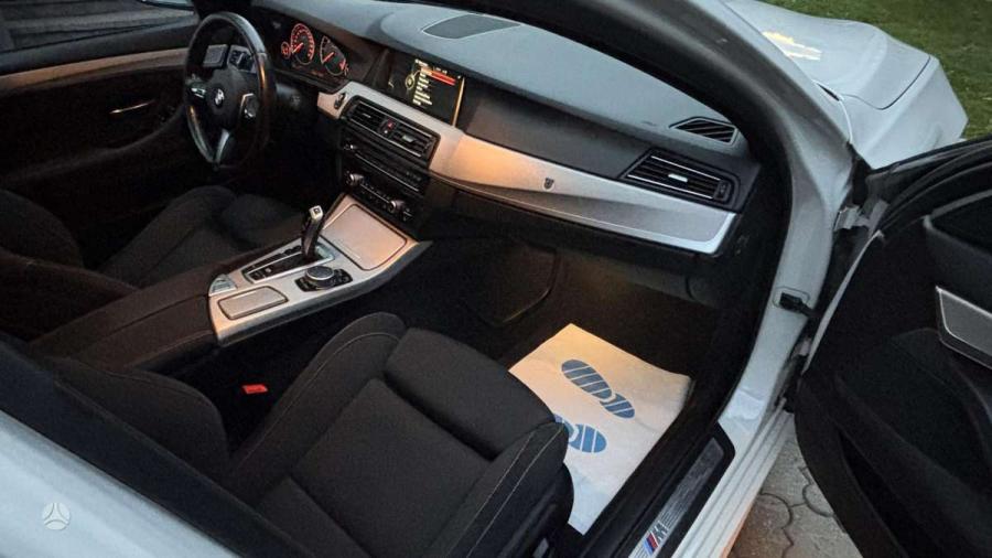 White BMW 520 2016 in Kedainiai, with an engine capacity of 2.00 L and mileage of 300 thousand km for 10899 €, photo 21 on AUTOMOTO.COM.LV