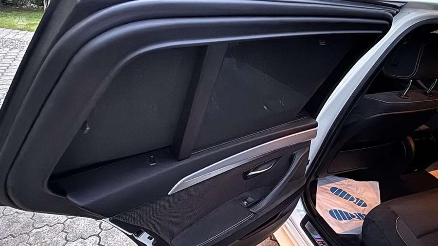 White BMW 520 2016 in Kedainiai, with an engine capacity of 2.00 L and mileage of 300 thousand km for 10899 €, photo 23 on AUTOMOTO.COM.LV