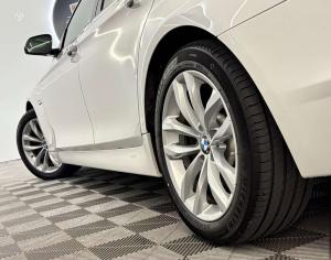 White BMW 520 2016 in Marijampole, with an engine capacity of 2.00 L and mileage of 259 thousand km for 12650 €, photo 24 on AUTOMOTO.COM.LV