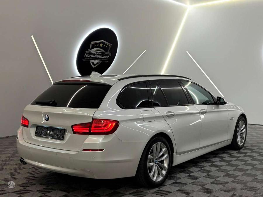 White BMW 520 2016 in Marijampole, with an engine capacity of 2.00 L and mileage of 259 thousand km for 12650 €, photo 35 on AUTOMOTO.COM.LV
