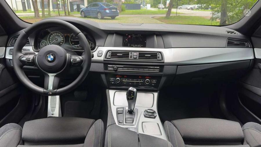 White BMW 520 2016 in Vilnius, with an engine capacity of 2.00 L and mileage of 238 thousand km for 12699 €, photo 21 on AUTOMOTO.COM.LV