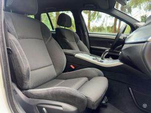 White BMW 520 2016 in Vilnius, with an engine capacity of 2.00 L and mileage of 238 thousand km for 12699 €, photo 30 on AUTOMOTO.COM.LV